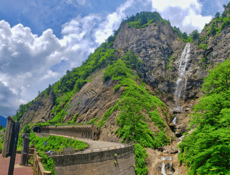 《石川県》穴場な絶景観光地をドライブ！金沢市以外でも半日・日帰りできる名物人気スポットが多数【定番名所から暇つぶし隠れ珍旅行先・2025年 ...